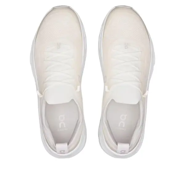 On X Zendaya Cloudtilt Moon 'white Frost