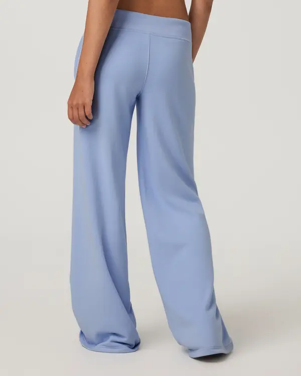 Vuori Sedona Midrise Wideleg Sweatpant Shorts