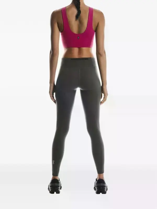 On Core 2-in-1 Crop Top