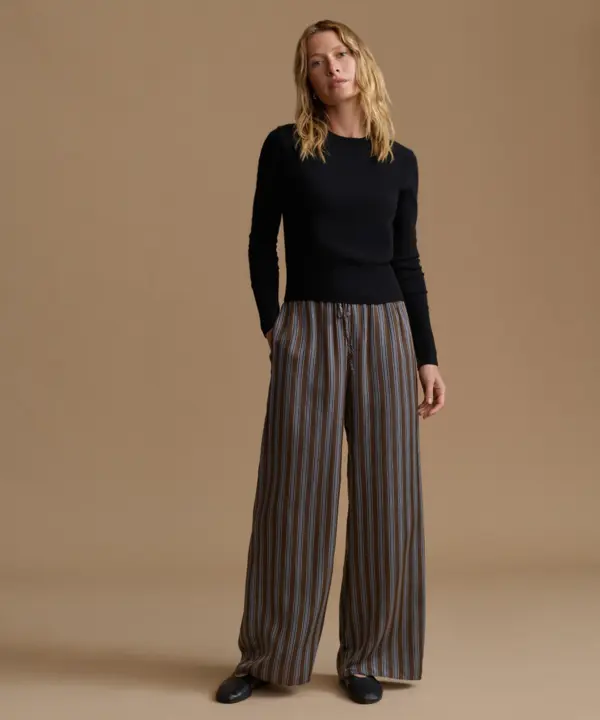 Jenni Kayne Cashmere Leni Crewneck Top - Black