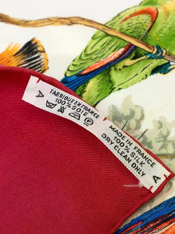 Hermès 2000-2026 Equateur Silk Scarf 90 Scarves