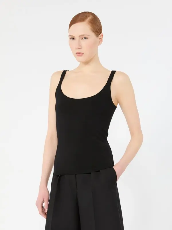 Max Mara Sleeveless Wool Yarn Sweater