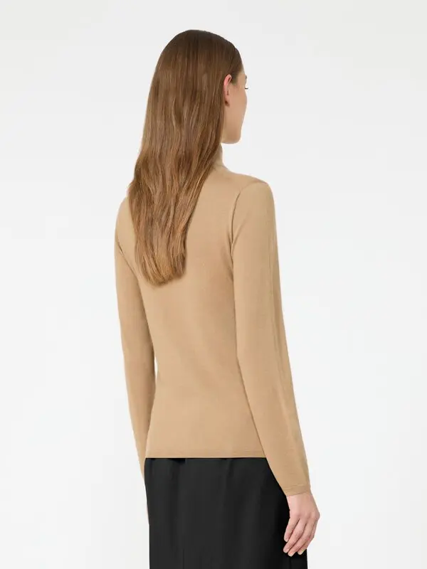 Max Mara Cashmere Yarn Polo-neck Sweater