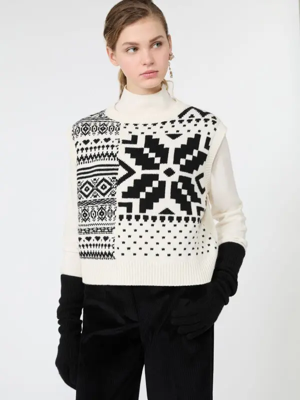 Max Mara Jacquard Wool Yarn Gilet