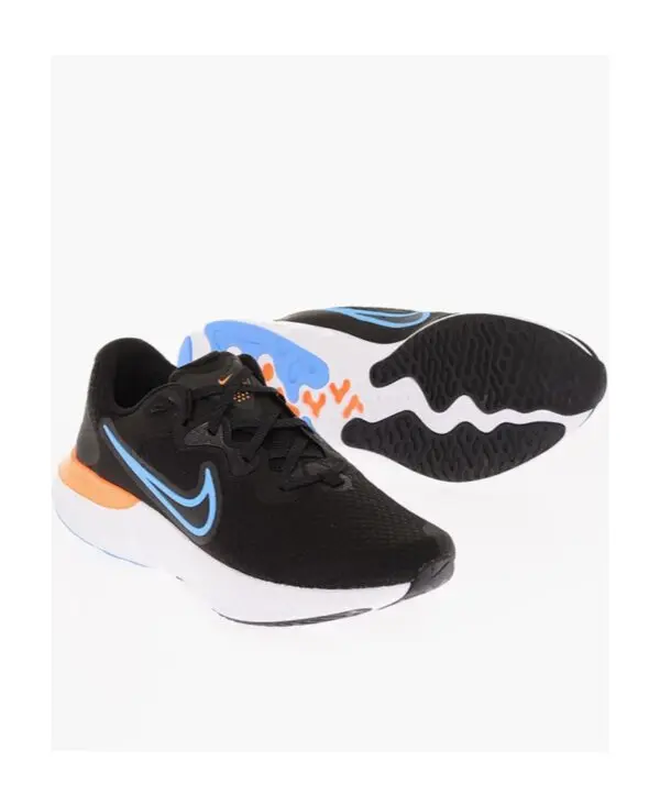 Nike Logo Low-top Performance Sneakers