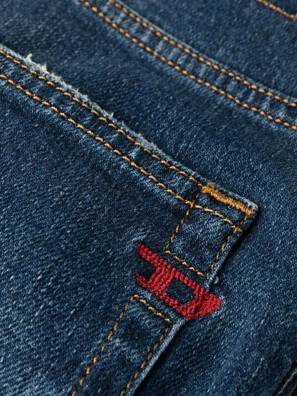DIESEL® Logo Patch 2005 D-fining Tapered Leg Jeans
