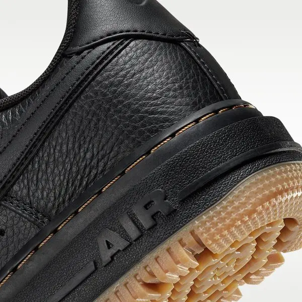 Nike Leather Low-top Sneaker