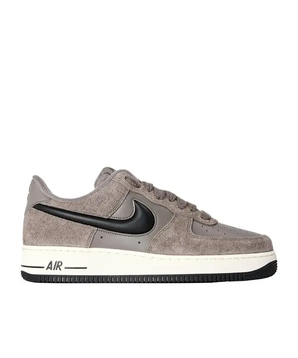 Nike Suede Low-top Sneakers - Gray