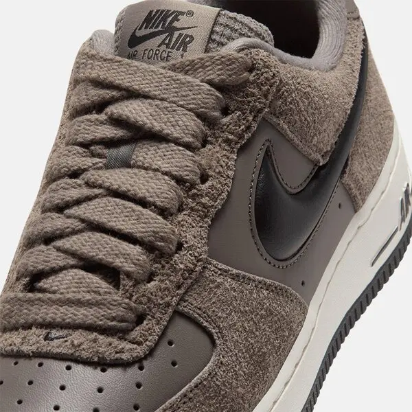 Nike Suede Low-top Sneakers
