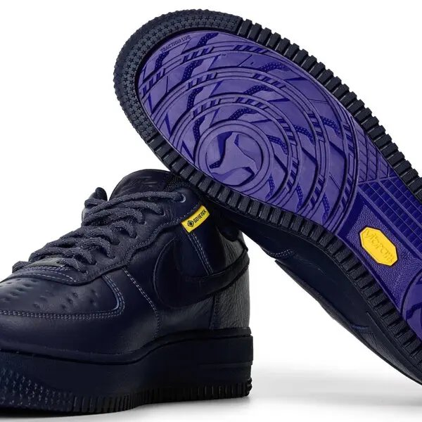Nike Low-top Sneakers