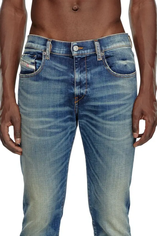 DIESEL® 2019 D-strukt Slim Jeans