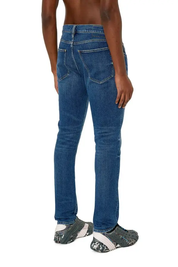 DIESEL® 2019 D Strukt Slim Fit Jeans