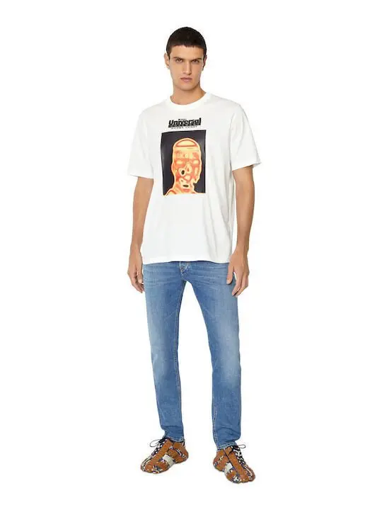 DIESEL® Larkee-beex Tapered Jeans