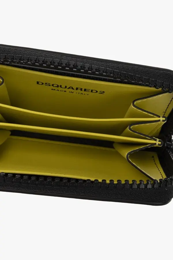 Dsquared2 Logo Lettering Zipped Wallet