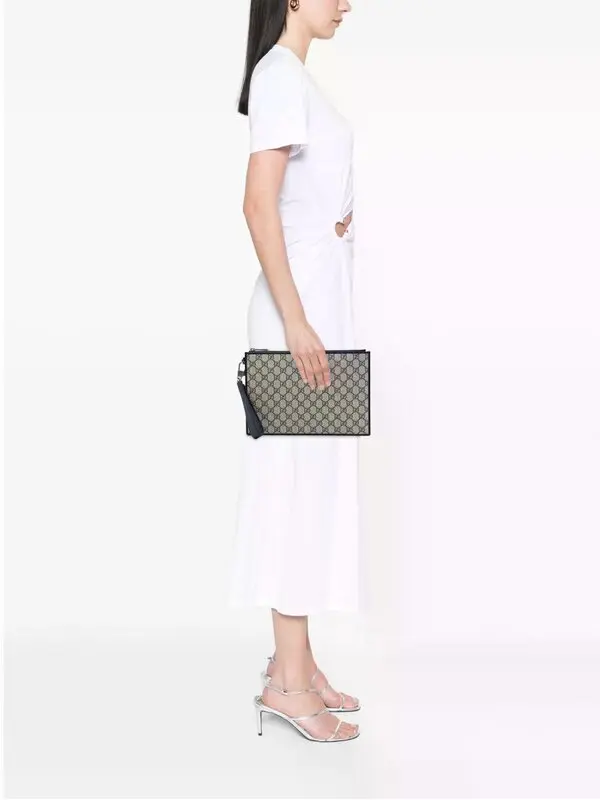 Gucci 2016-2026 Gg Supreme Interlocking G Clutch Bag