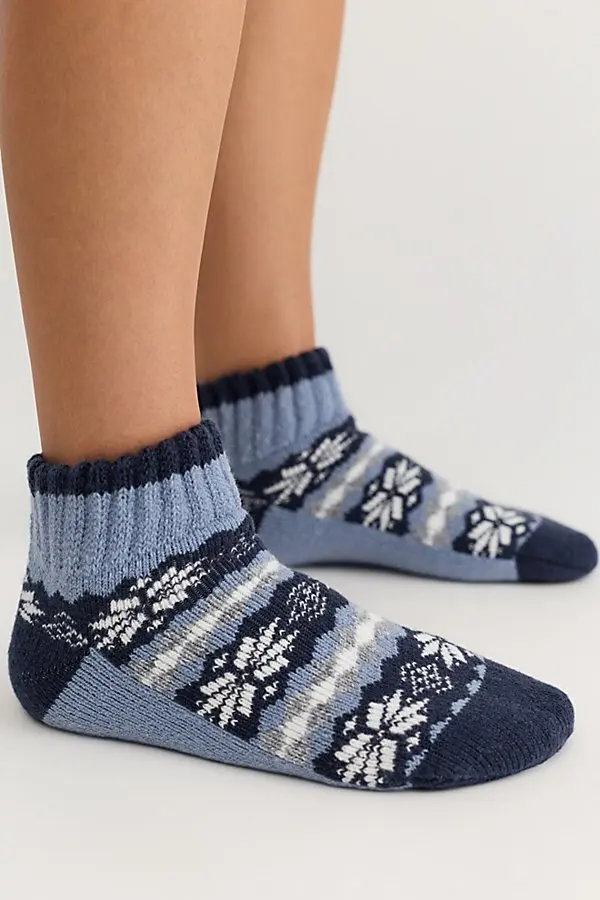 MUK LUKS Snowflake Dreams Crew Socks