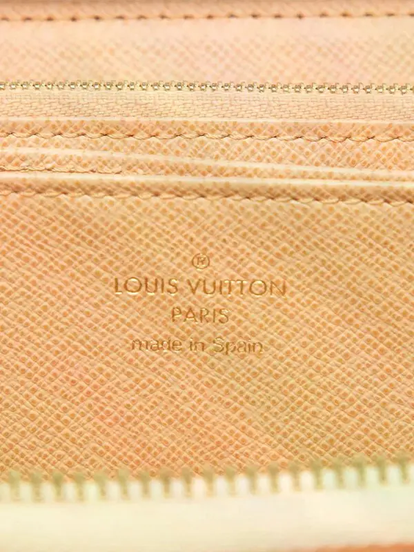LOUIS VUITTON Monogram Canvas Zippy Wallet