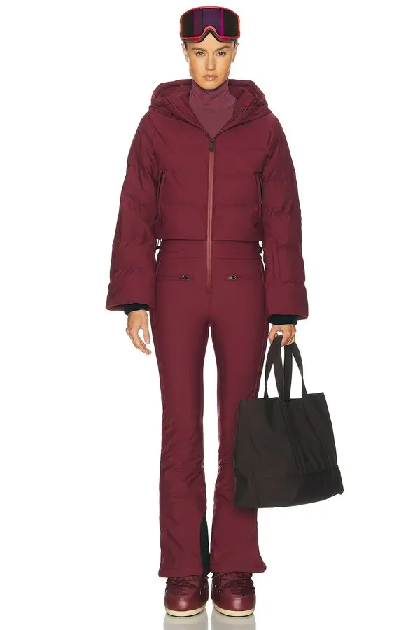 Perfect Moment Thermal Top In Burgundy