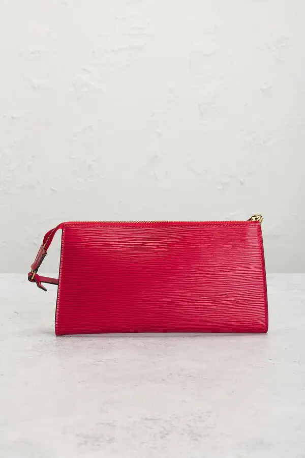 LOUIS VUITTON Epi Pochette Accessoires 21 Shoulder Bag
