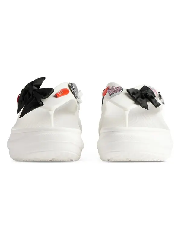 Balenciaga S Crocs Thong Jibbitz