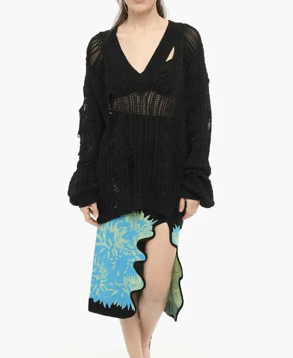 RAMAEL Maxi V-neck Top