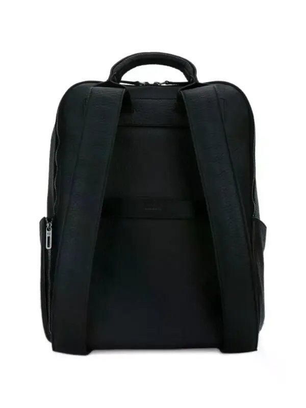 PIQUADRO Buckle-fastening Grained Leather Backpack