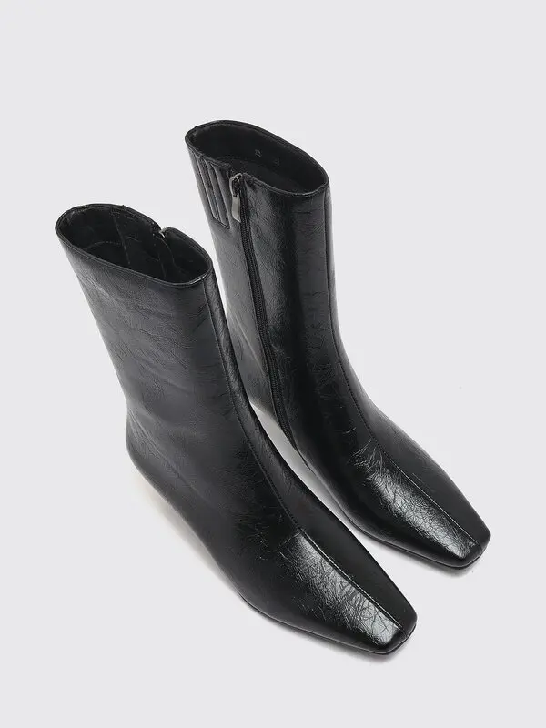 TWENTY FOURHAITCH Flat Ankle Boot