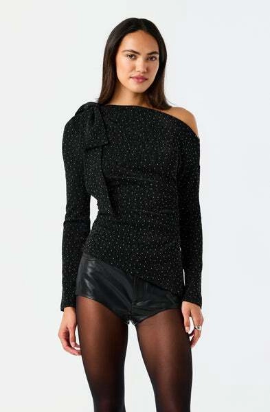Astr The Label Birlinn Off Shoulder Bow Asymmetric Top