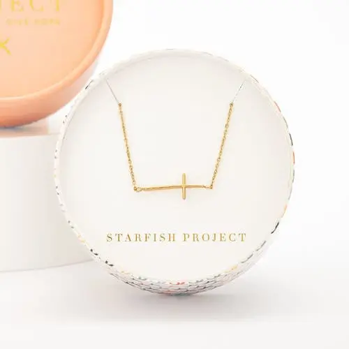 STARFISH PROJECT Radiant Cross Necklace - Gold
