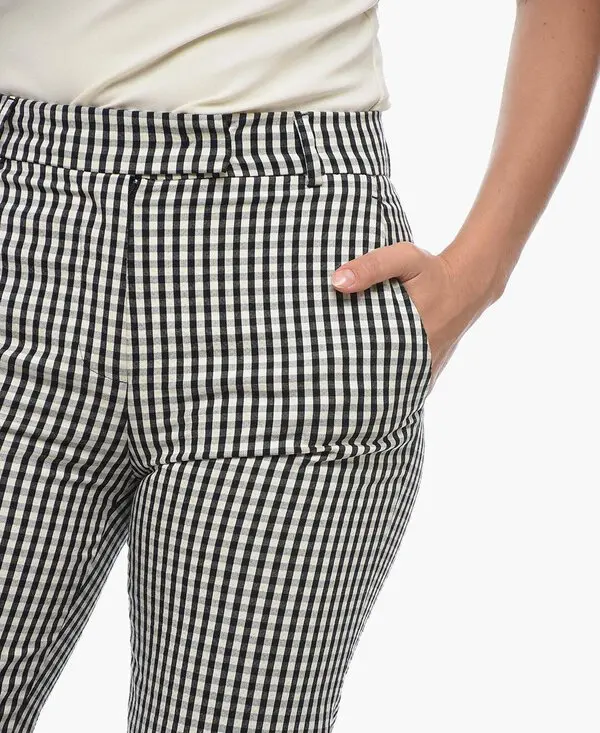 QL2 QUELLEDUE Gingham Turn-up Cropped Trousers