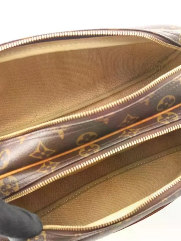 LOUIS VUITTON 2004 Monogram Reporter Pm Crossbody Bag