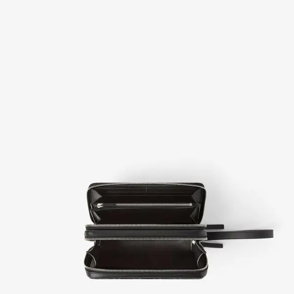 Fendi Standing Clutch - Brown