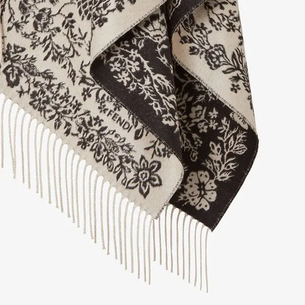 Fendi Poncho