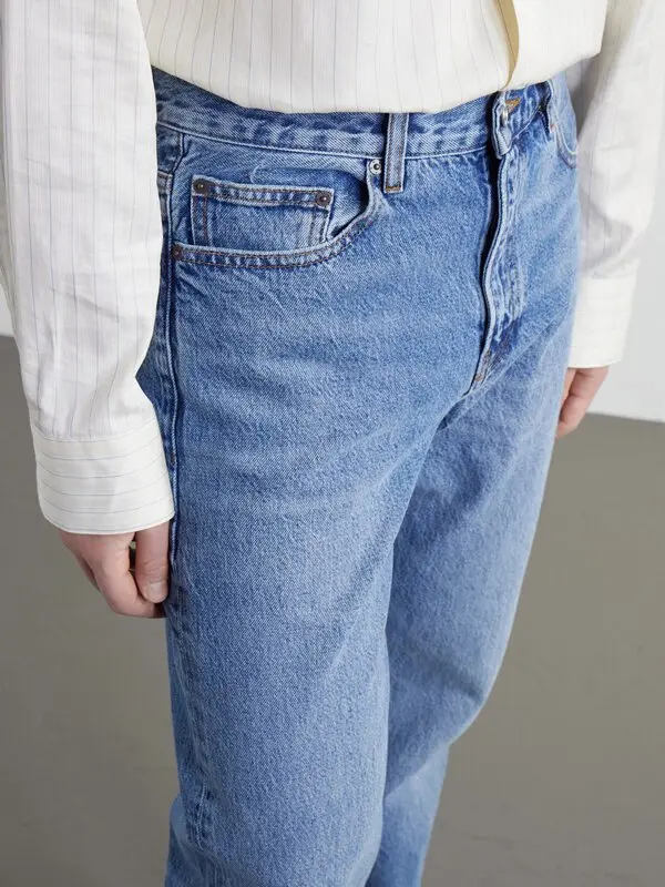 FRAME The Classic Straight-leg Jeans