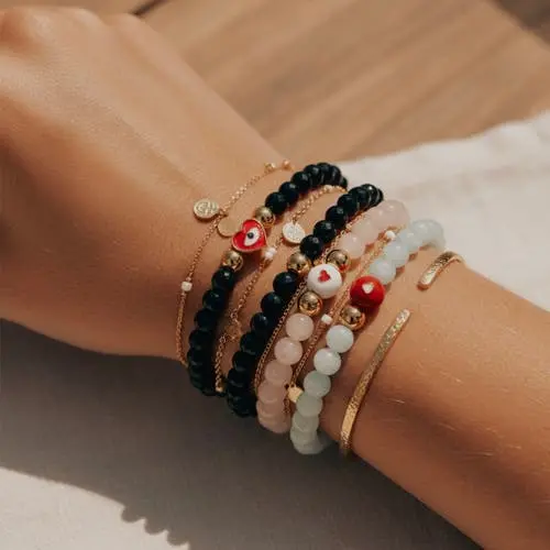SEVEN SAINTS Onyx Heart Bracelet For Protection & Focus - Silver