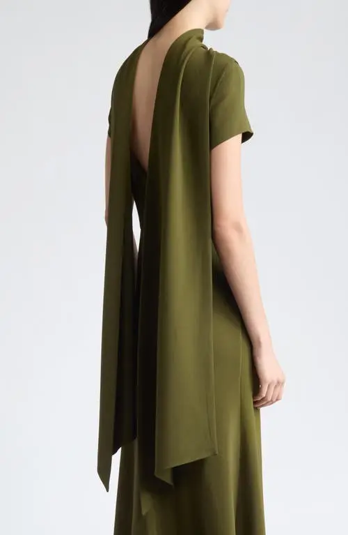 Oscar De La Renta Cape Effect Cady Gown