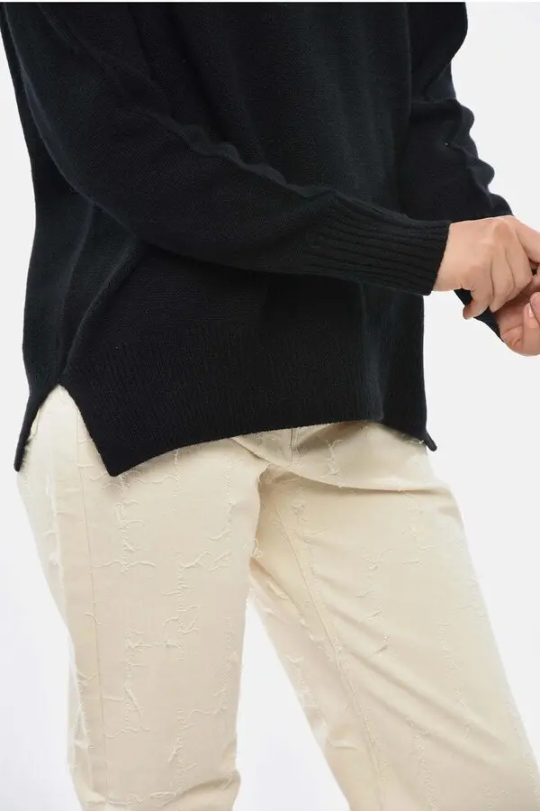 ALLUDE Crewneck Sweater