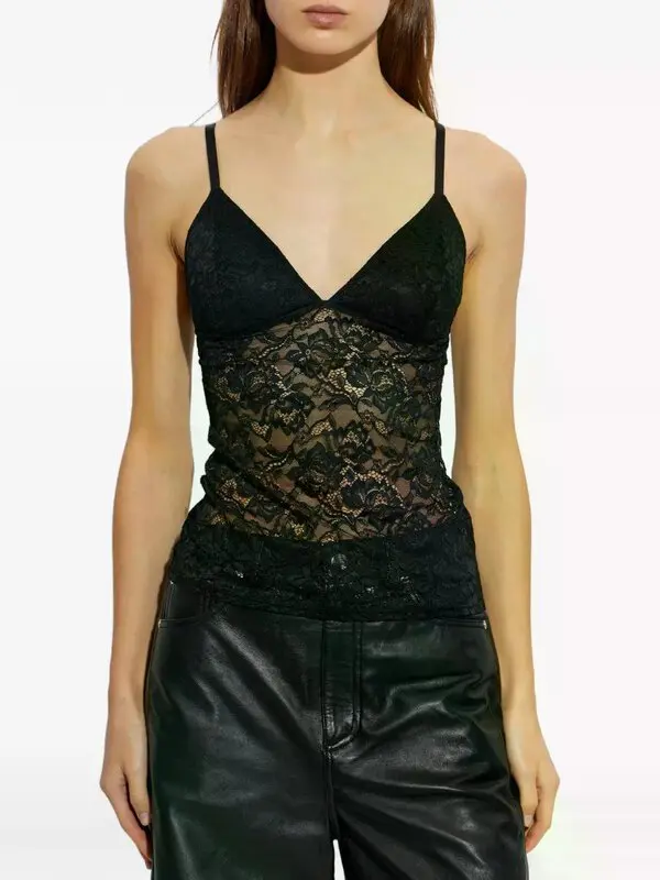 GESTUZ Gzcami Lace Top