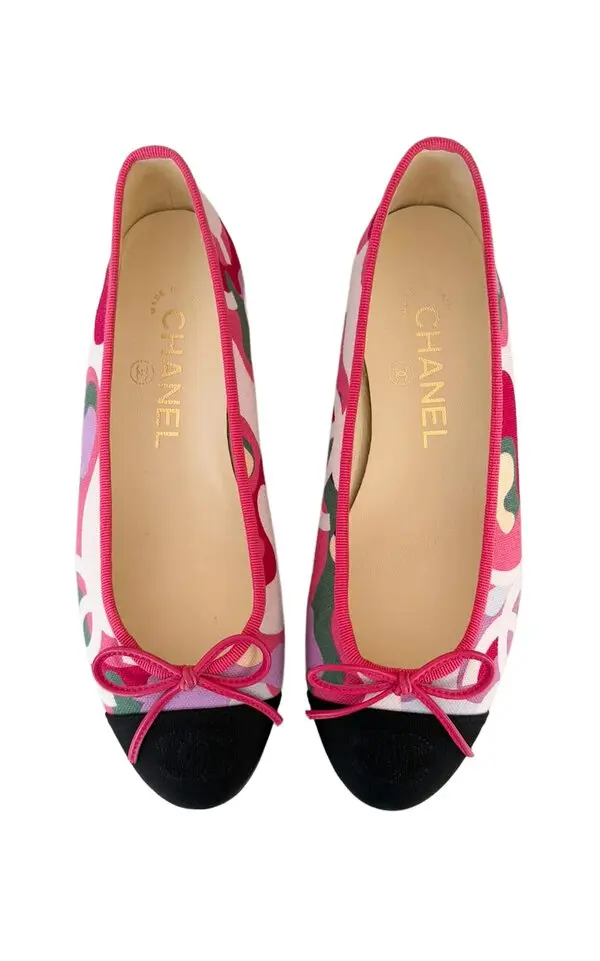 DEAR CLEMENTINE VINTAGE Chanel Pink Multicolor Camellia & Cc Print Ballet Flats