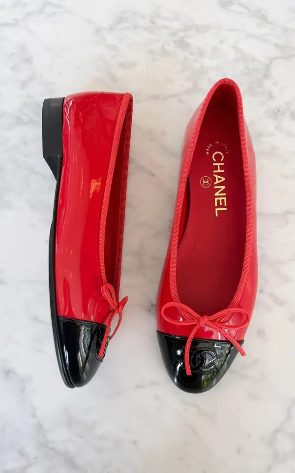 DEAR CLEMENTINE VINTAGE Chanel & Black Patent Leather Cap-toe Ballet Flats