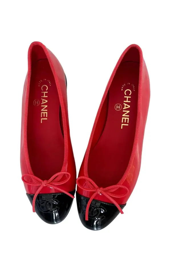 DEAR CLEMENTINE VINTAGE Chanel & Black Patent Leather Cap-toe Ballet Flats