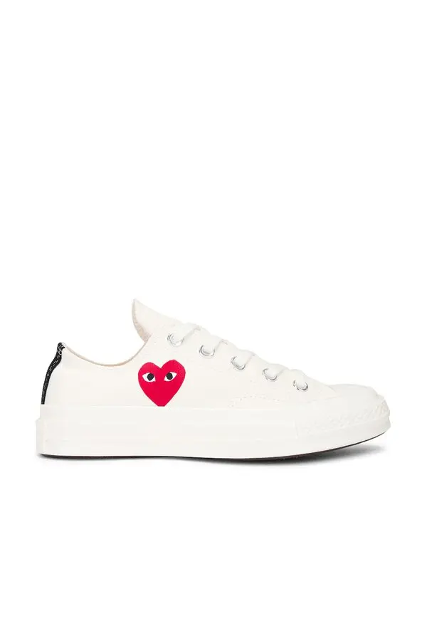 Play Comme Des Garcon Small Red Heart Low Top Sneaker