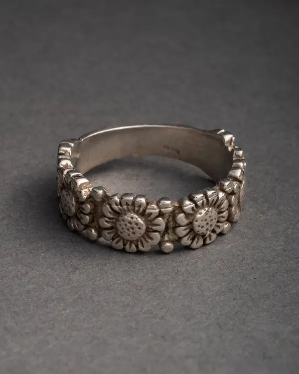 Alexis Bittar Vintage 1960s Sterling Flower Band Ring - Silver