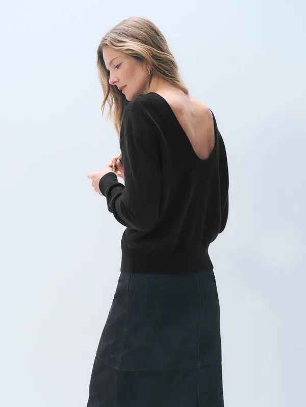 WHITE & WARREN Cashmere Scoop Back Sweater In Size - Black