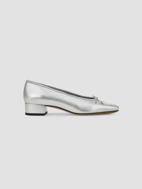 Vince Vikki 38mm Leather Pumps