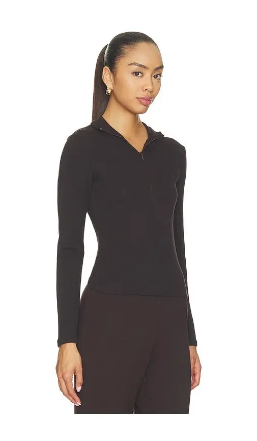 Donni. The Baby Rib Zip-up Tee In Chocolate