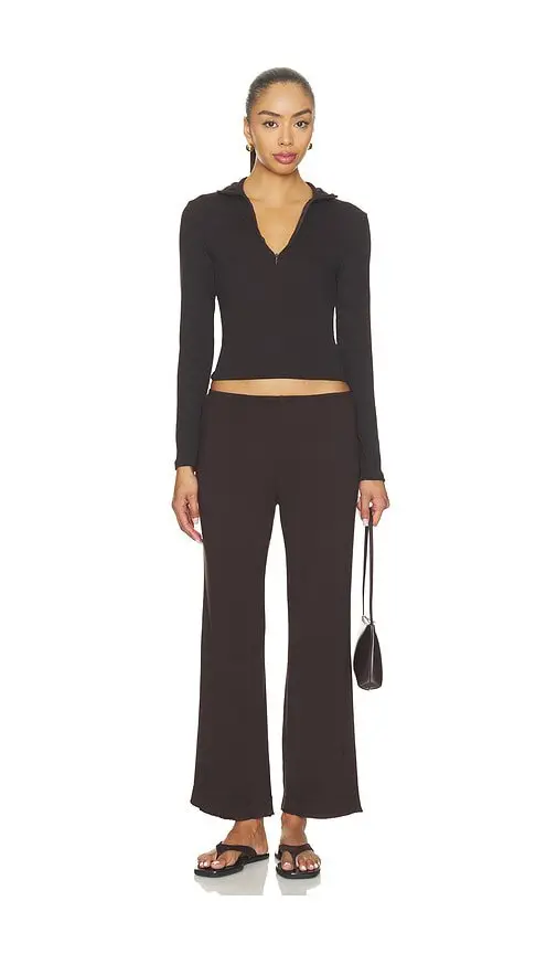 Donni. The Baby Rib Zip-up Tee In Chocolate