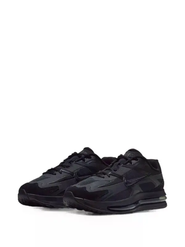 Nike Air Max Metro Sneakers