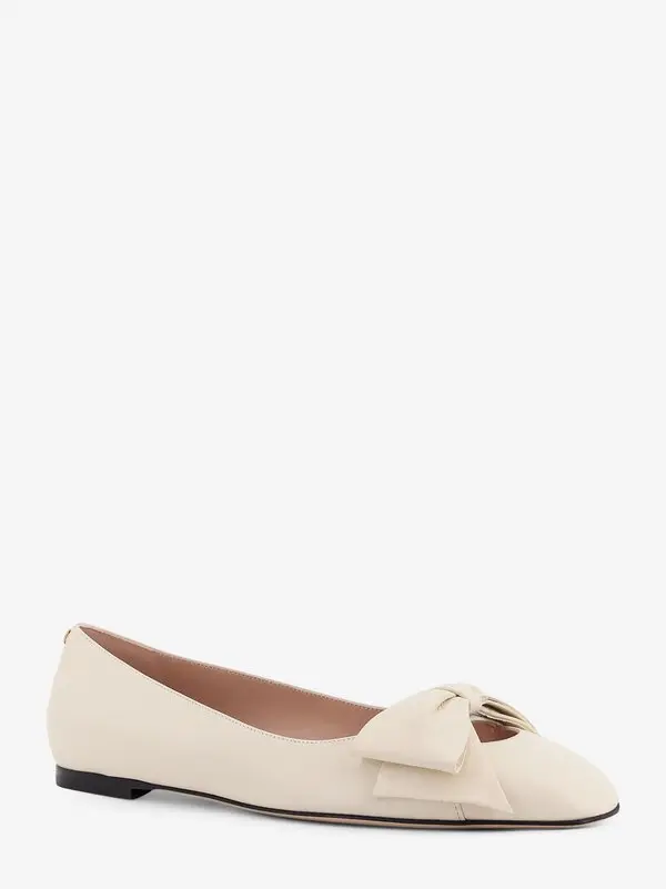 Valentino Garavani Leather Ballerinas With Bow Detailing - White