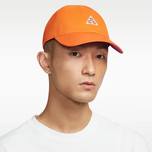 Nike Club Unstructured Cap - Orange